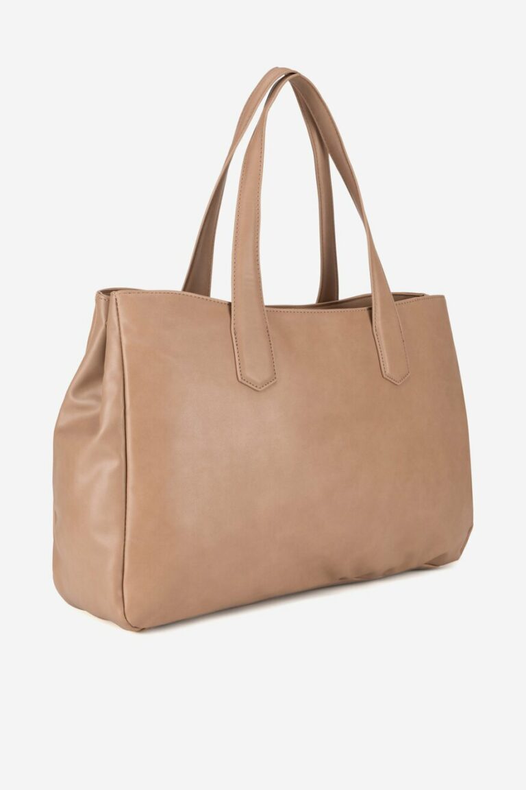 Modne torebki 2025! Bądź gotowa na sezon wiosna-lato!